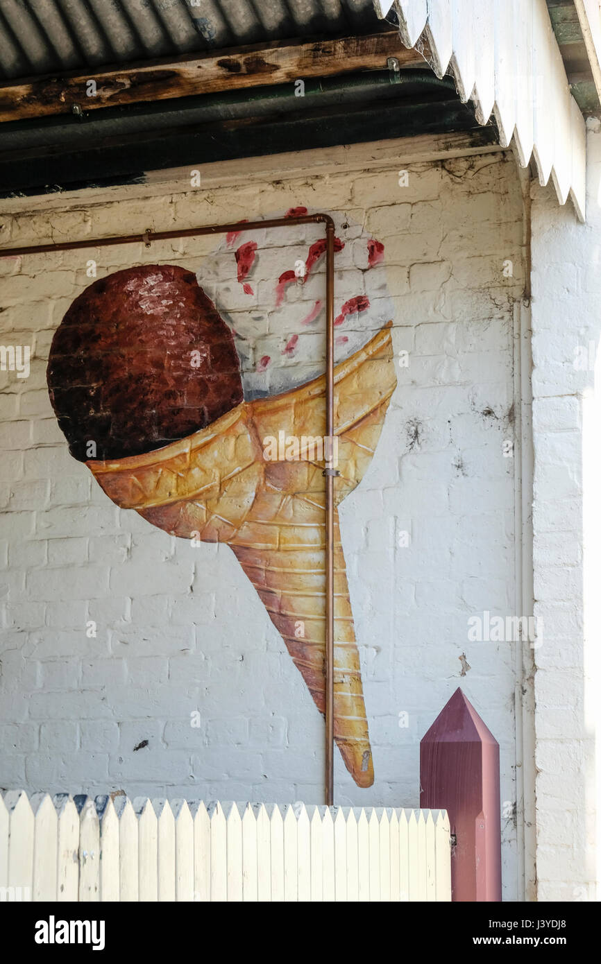 Ice cream mural hi-res stock photography and images - Alamy
