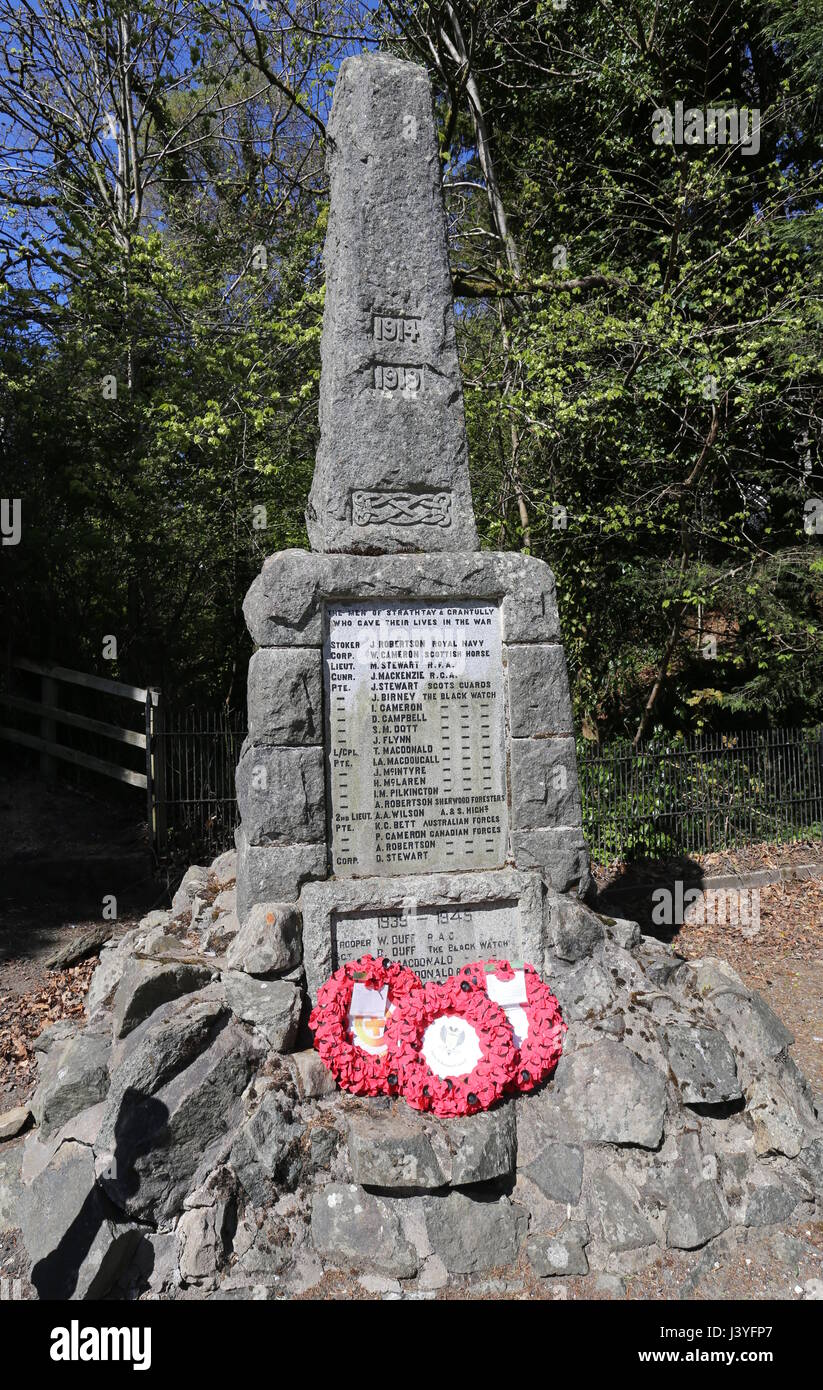 Strathtay village hi-res stock photography and images - Alamy
