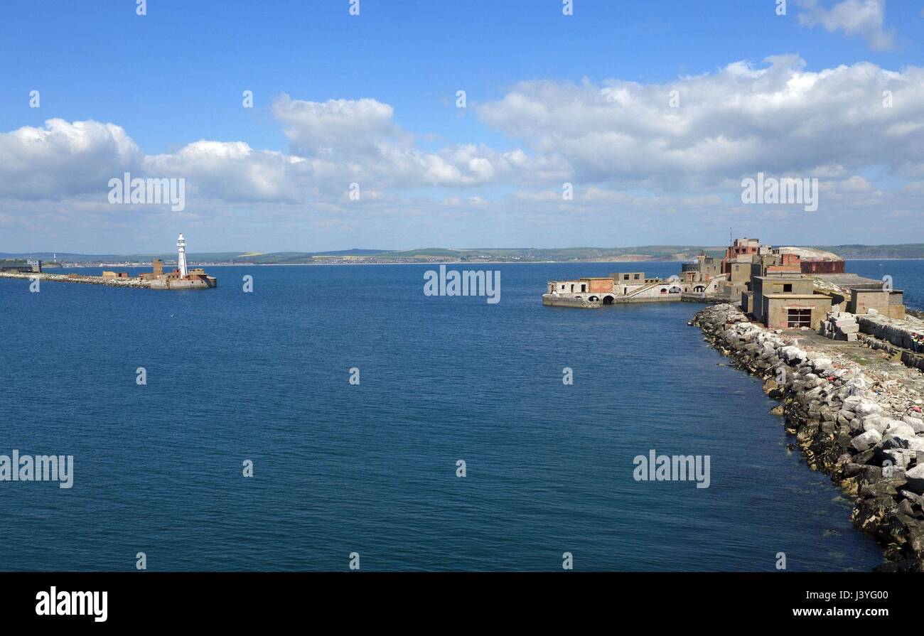 Portland harbour dorset hi-res stock photography and images - Alamy
