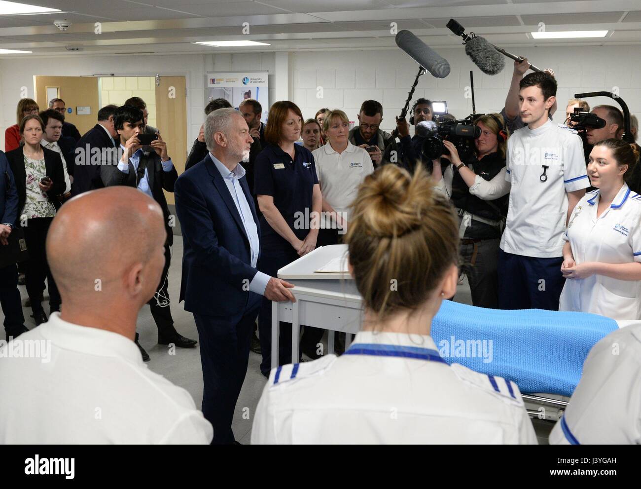 Labour leader Jeremy Corbyn meets nursing students at the University of ...
