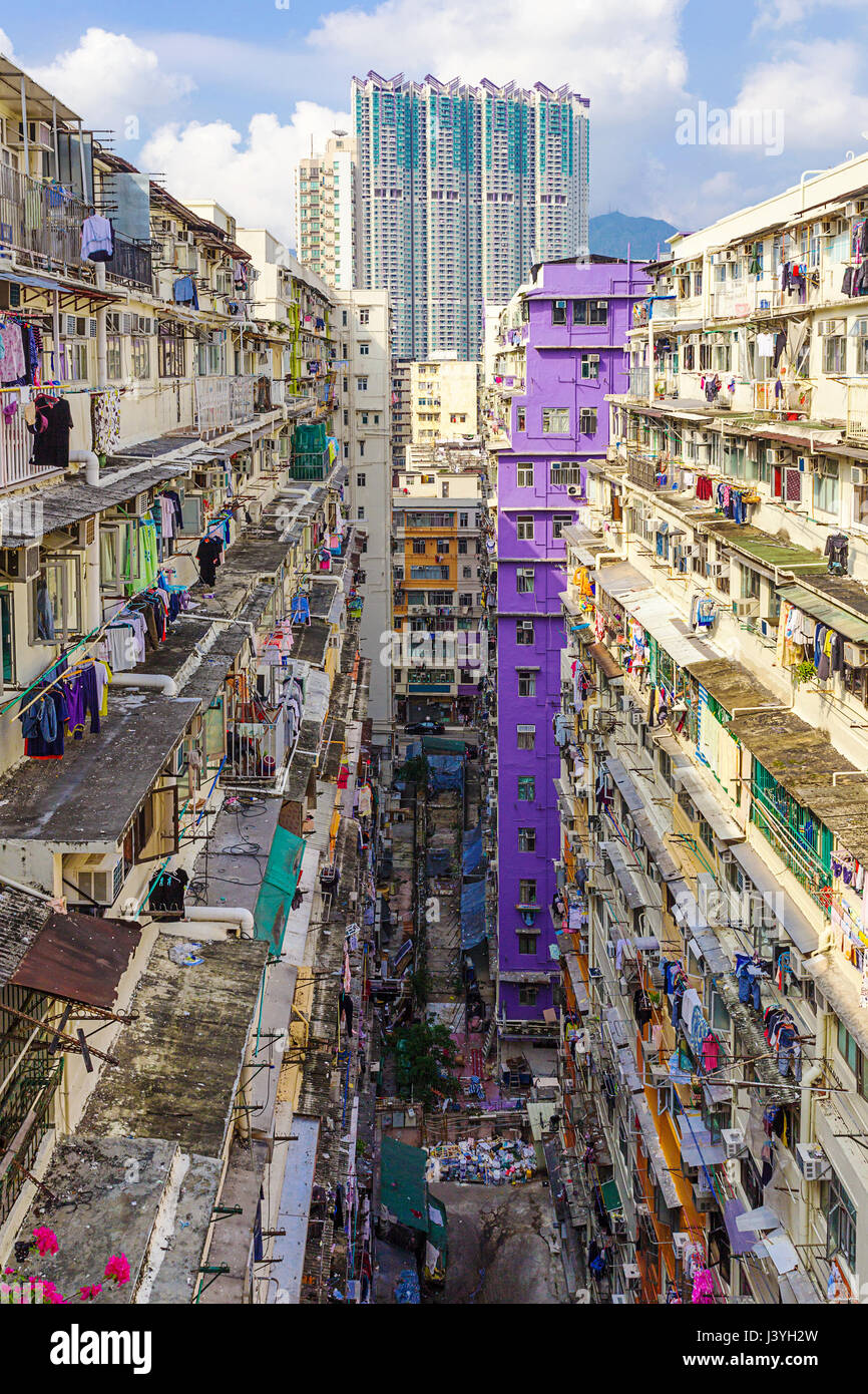 hong kong public slum estate at day Stock Photo - Alamy