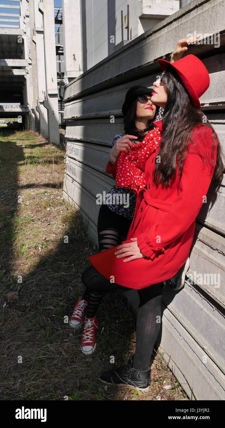 Retro tyle elegant models outdoor Stock Photo - Alamy