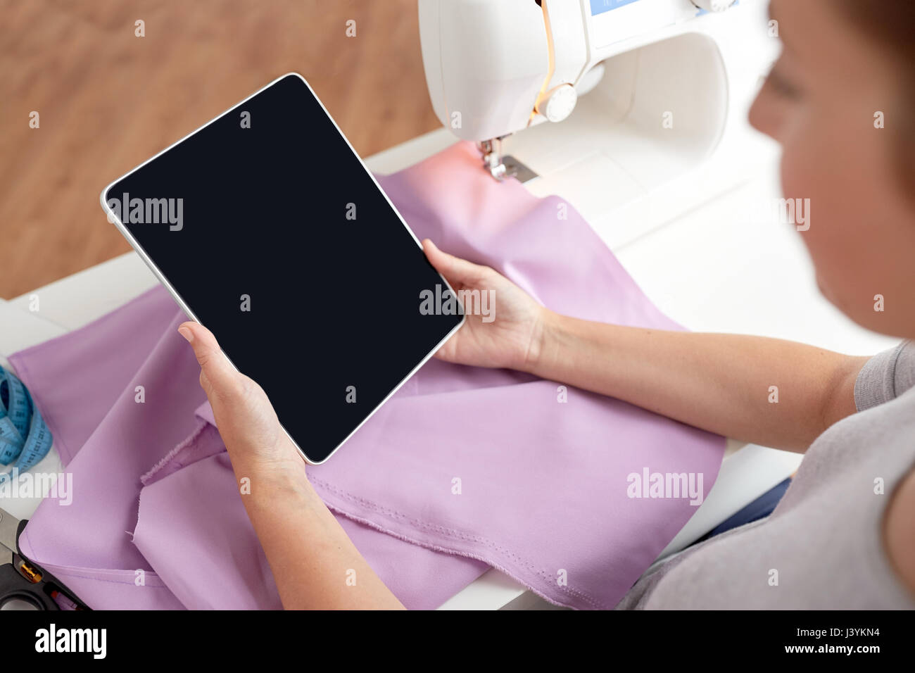 Computer sewing machine hi-res stock photography and images - Alamy