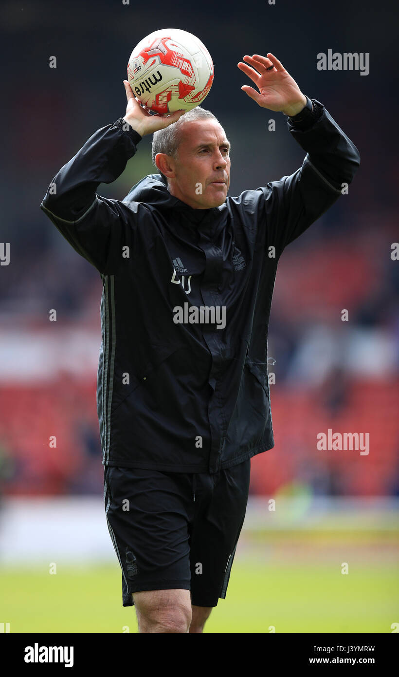 Nottingham Forest assistant manager David Weir Stock Photo - Alamy