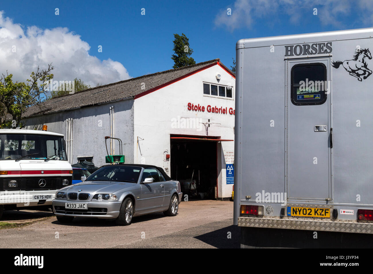 Rural Garage High Resolution Stock Photography and Images - Alamy