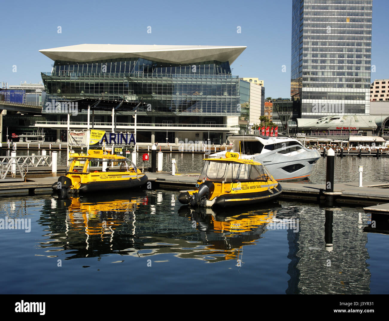 Taxi wales hi-res stock photography and images - Alamy