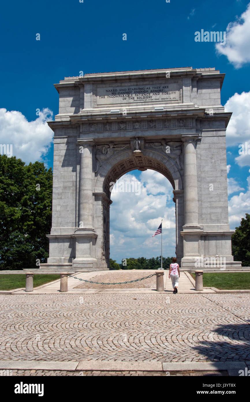 The Nat. Memorial Arch dedicated to the officers and soldiers of the ...