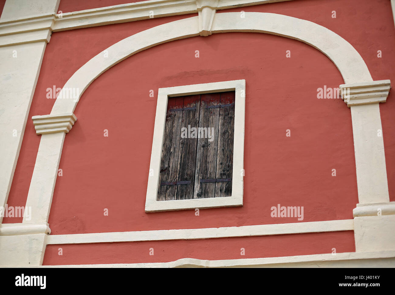 Window in the arch of an ancient palace Stock Photo - Alamy