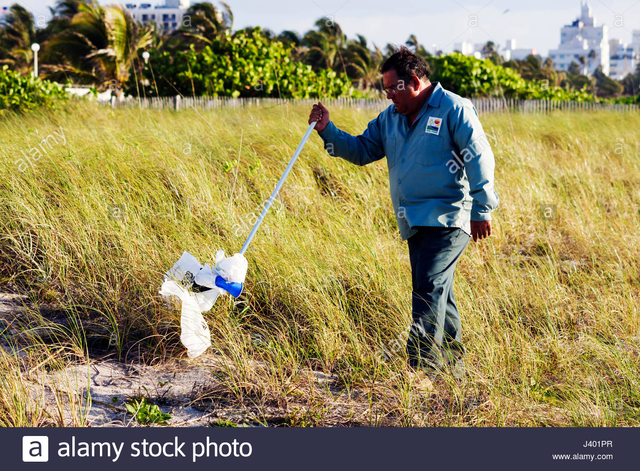 Pick Up Trash Stock Photos & Pick Up Trash Stock Images - Alamy