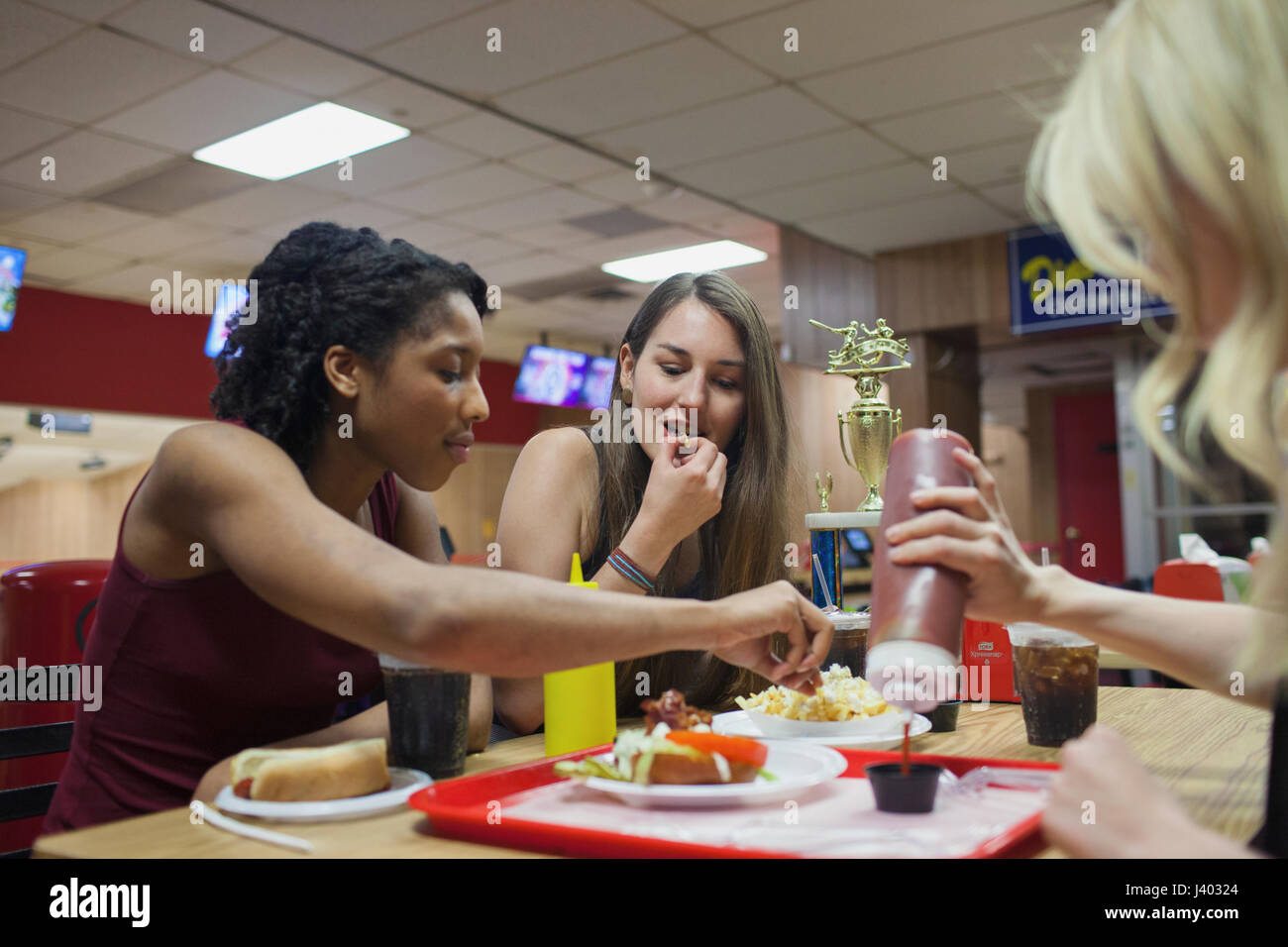 Eating at the diner hi-res stock photography and images - Alamy