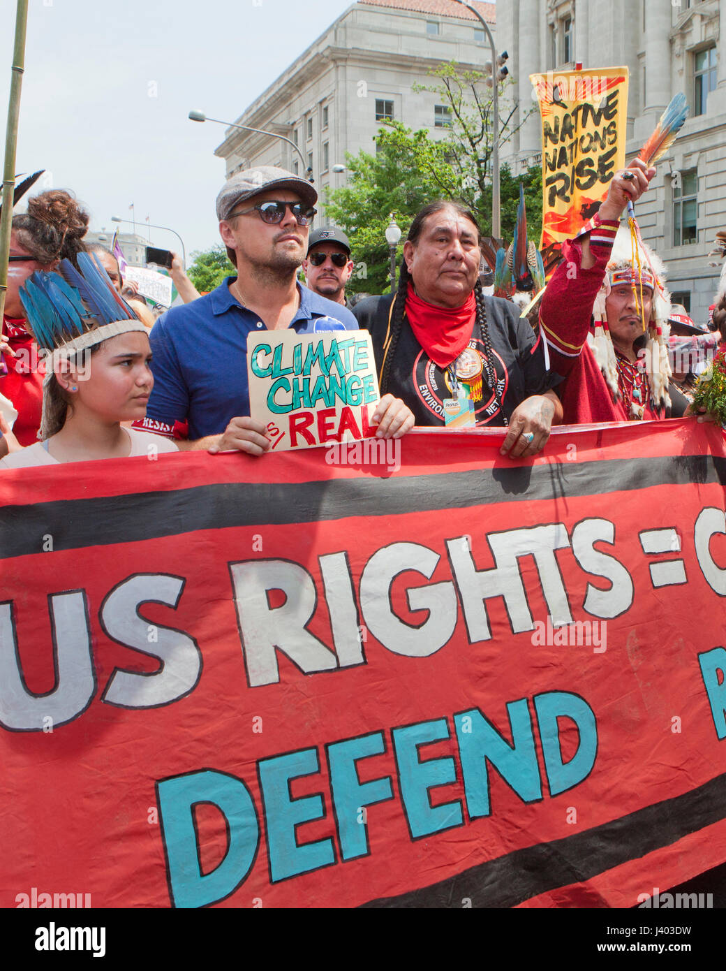 Americans protesting hi-res stock photography and images - Alamy