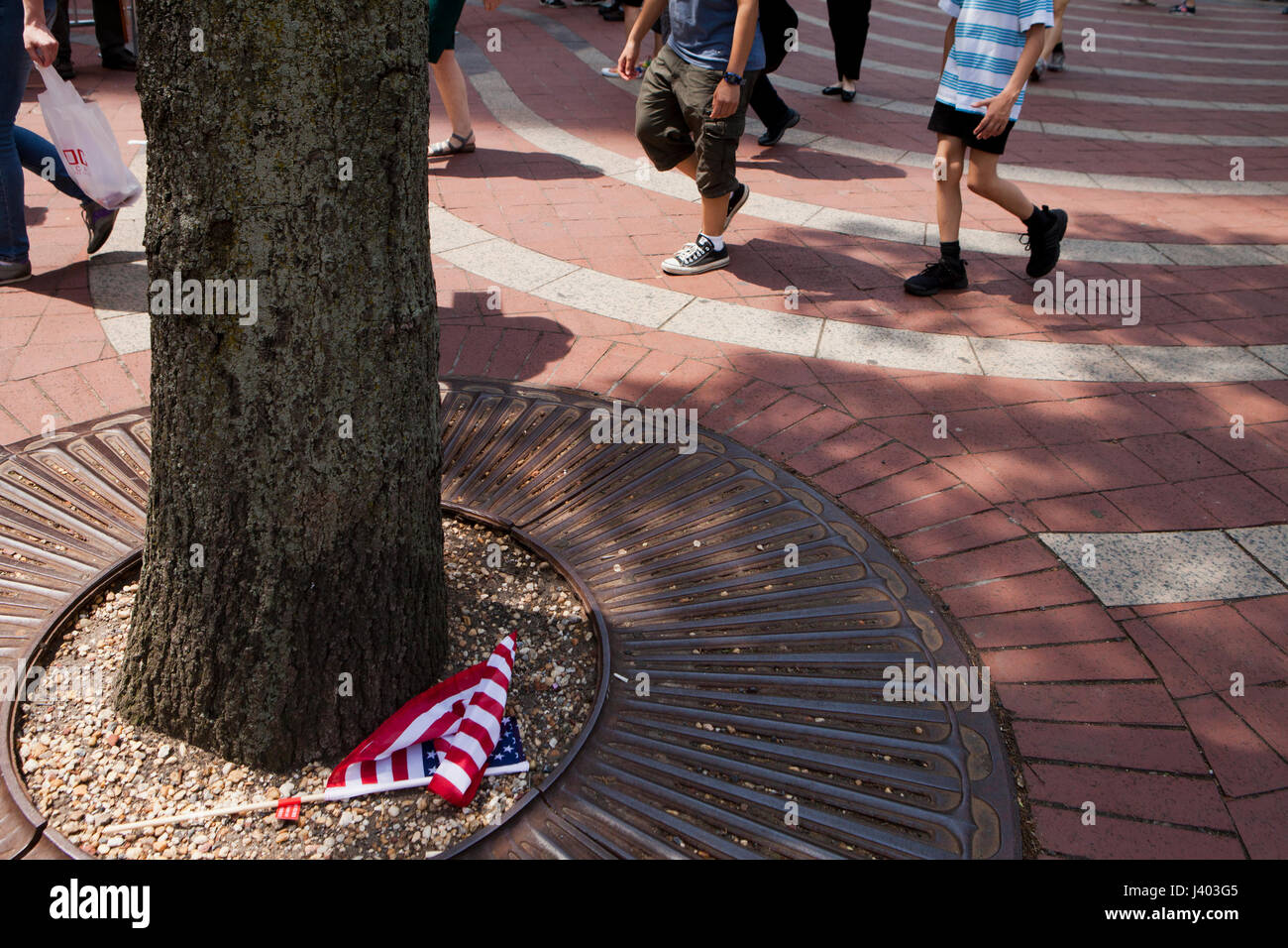 Discarded us flag hi-res stock photography and images - Alamy