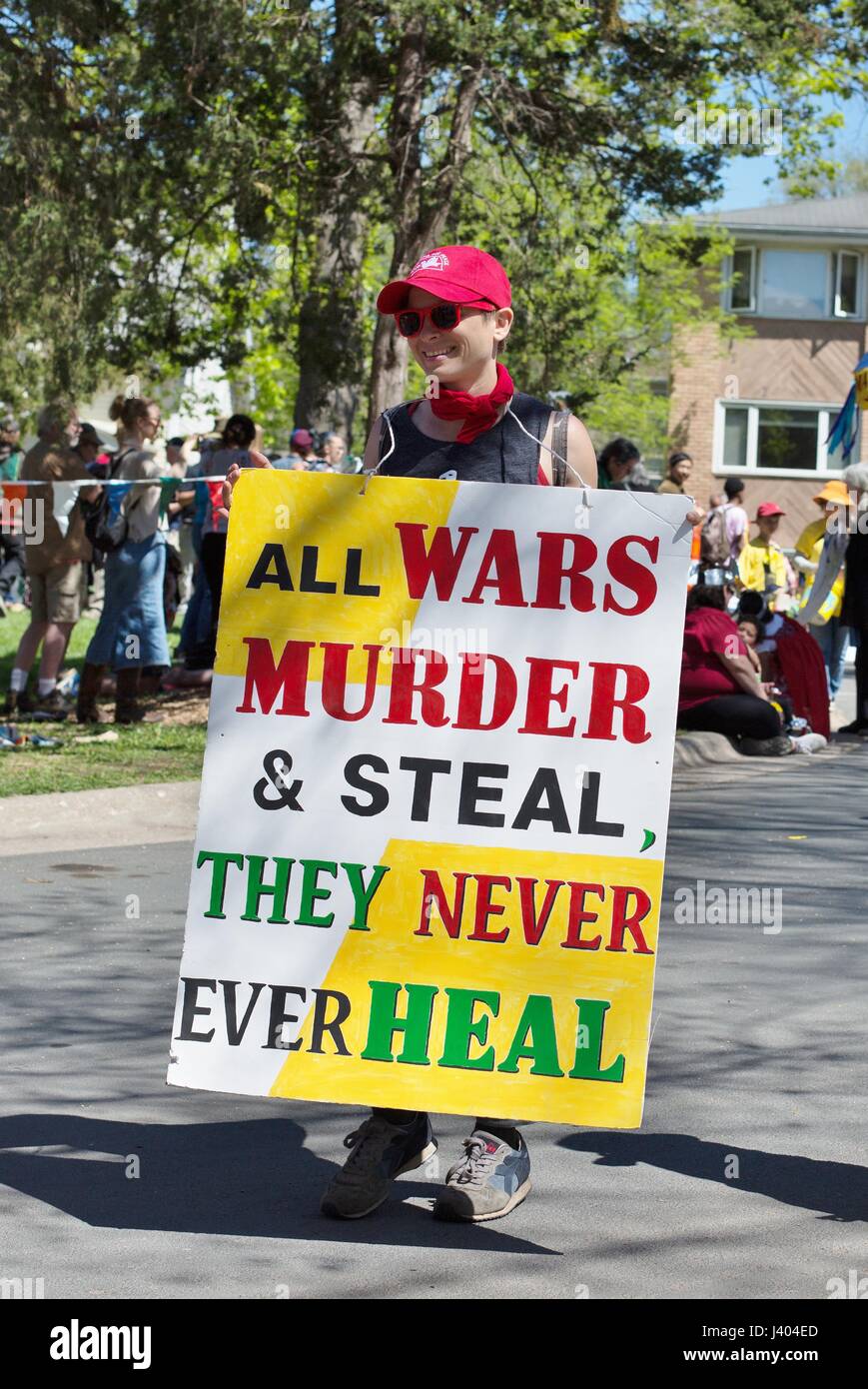 Anti war sign hi-res stock photography and images - Alamy