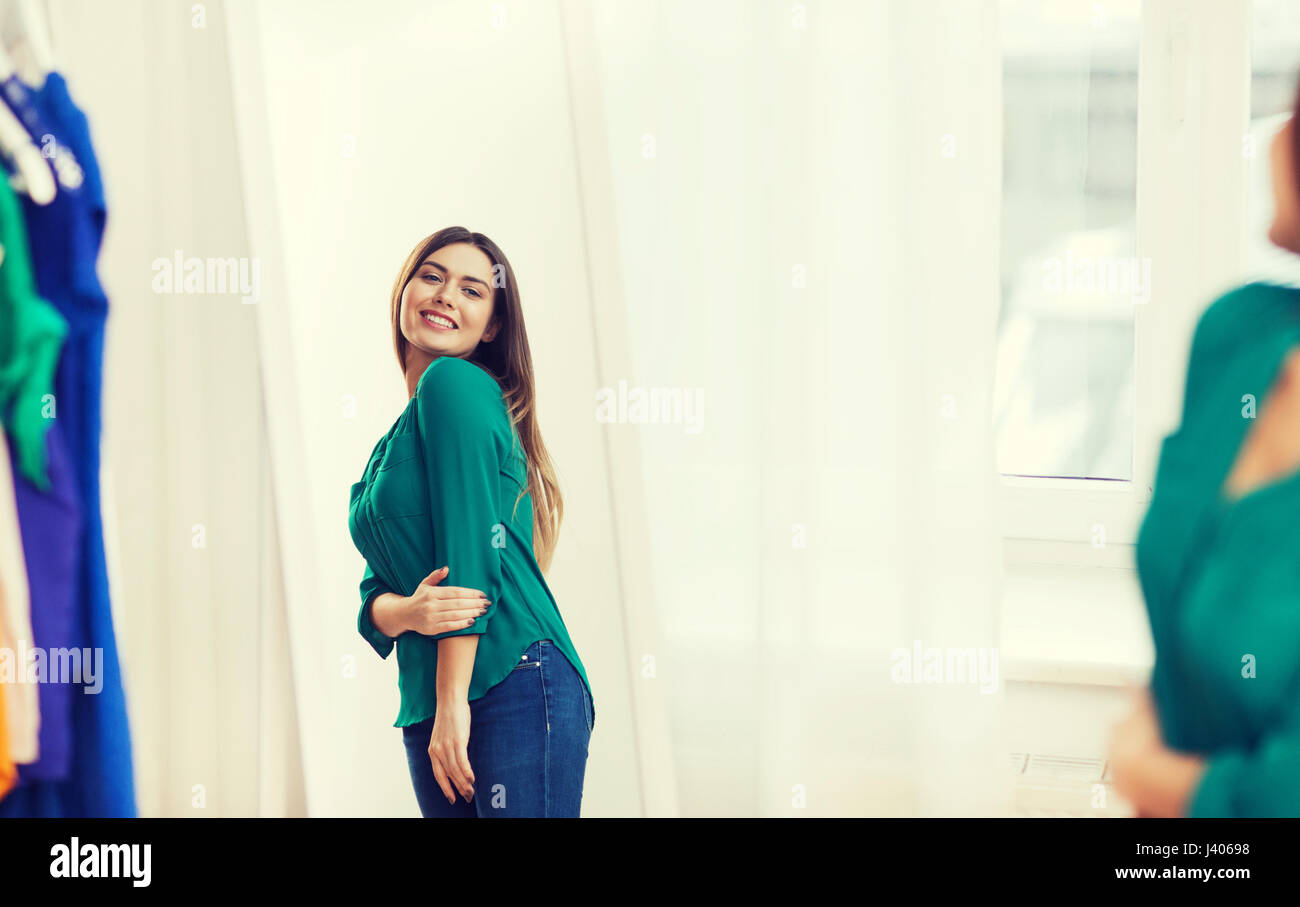 Woman clothes home mirror hi-res stock photography and images - Alamy