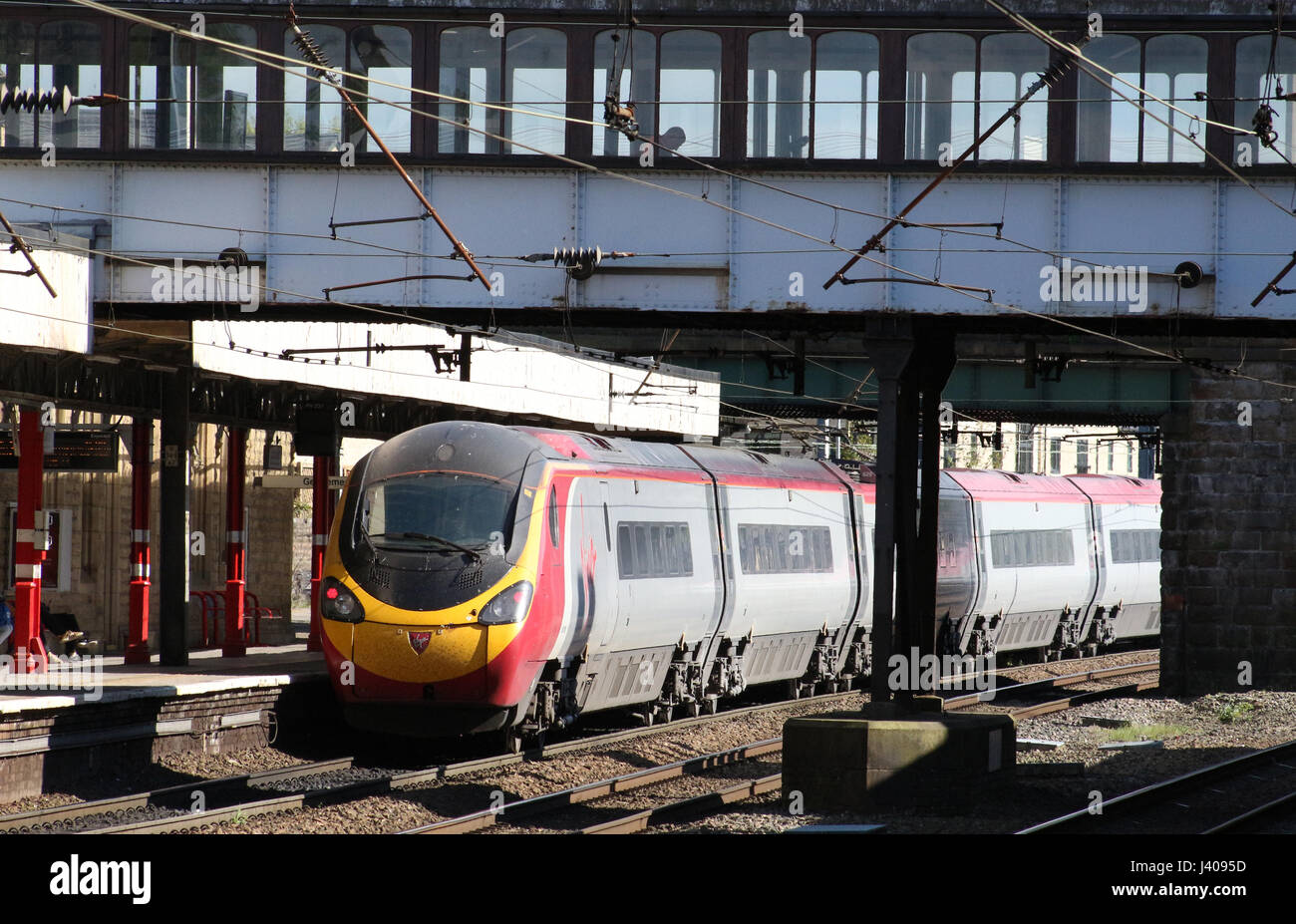 Class 390 Pendolino electric multiple unit train in Virgin West Coast ...