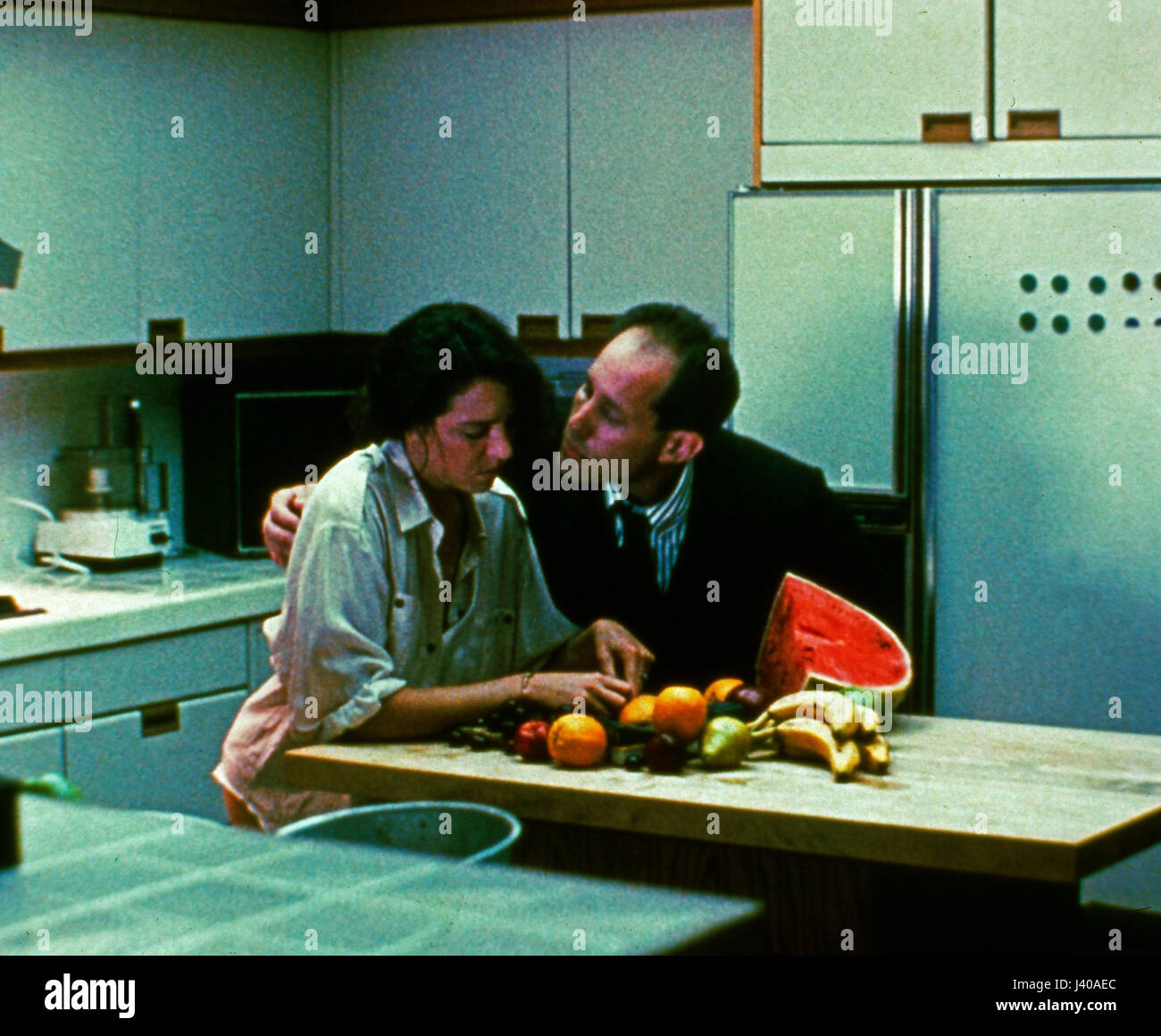 Julia Has Two Lovers, aka: Julia hat zwei Liebhaber, USA 1990, Regie ...
