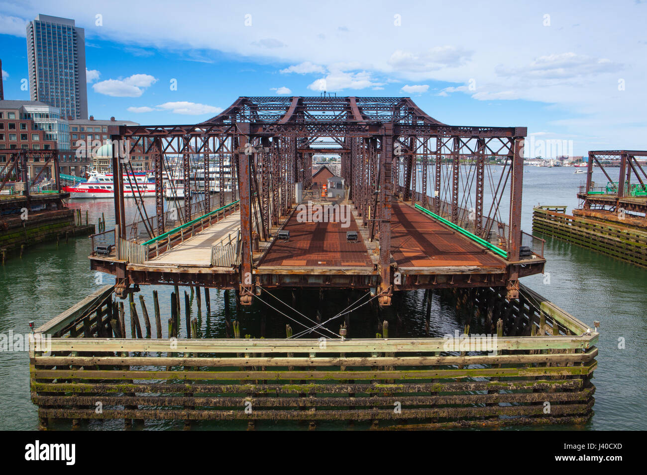 Old northern avenue bridge boston hi-res stock photography and images ...