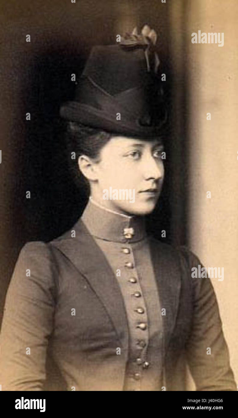 Louise, Princess Royal, was the eldest daughter of Queen Victoria and ...