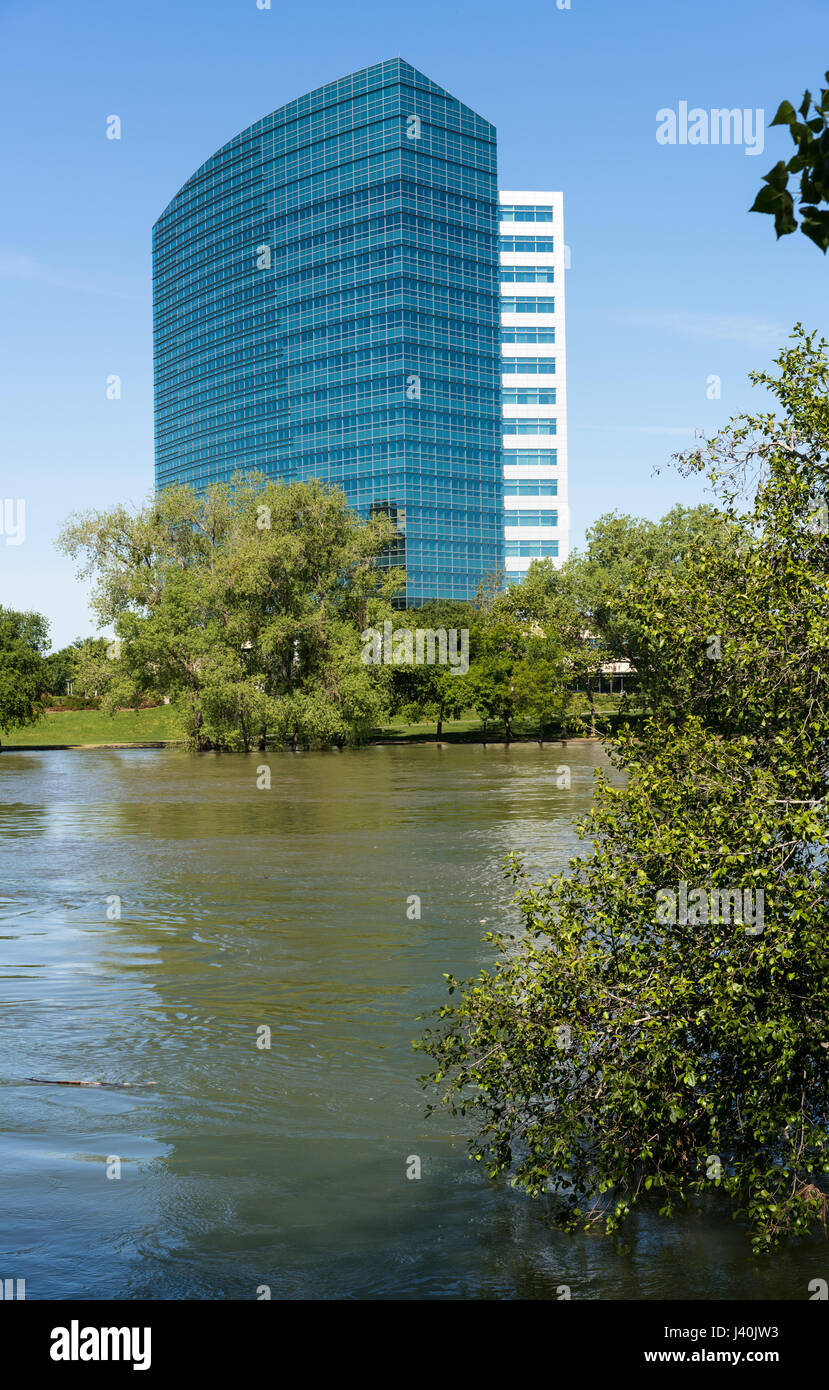 Pyramid building skyscrapers in downtown hi-res stock photography and ...