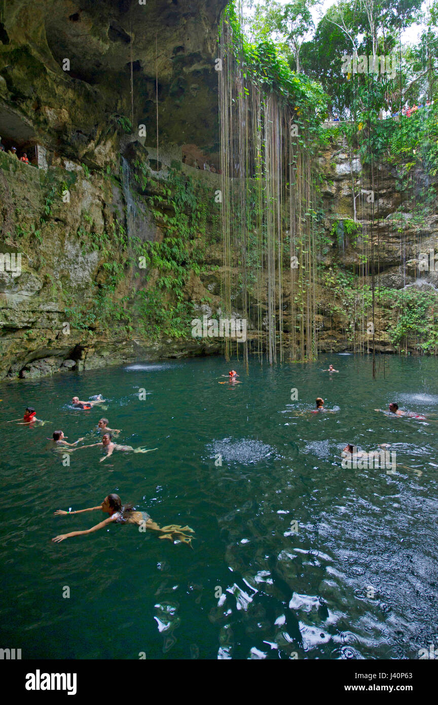 Ikil cenote hi-res stock photography and images - Alamy