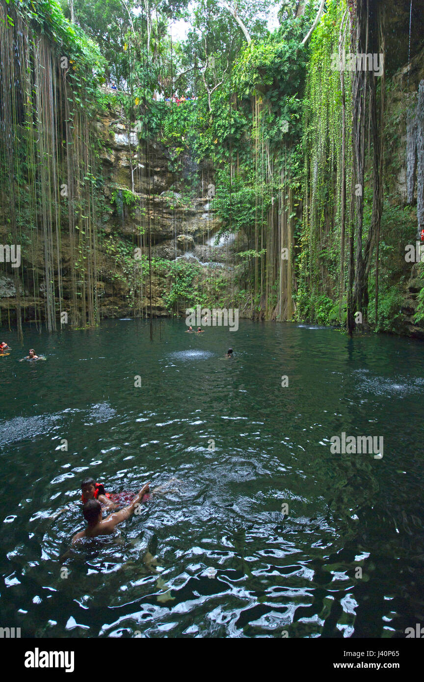 Ikil cenote hi-res stock photography and images - Alamy