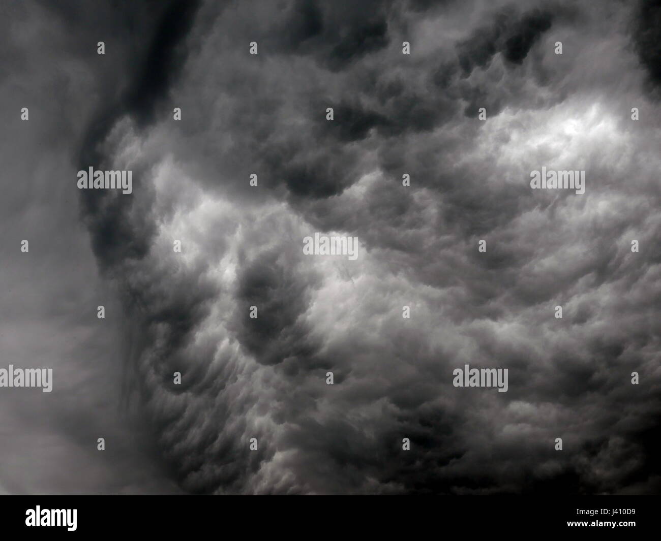 Dangerous clouds hi-res stock photography and images - Alamy