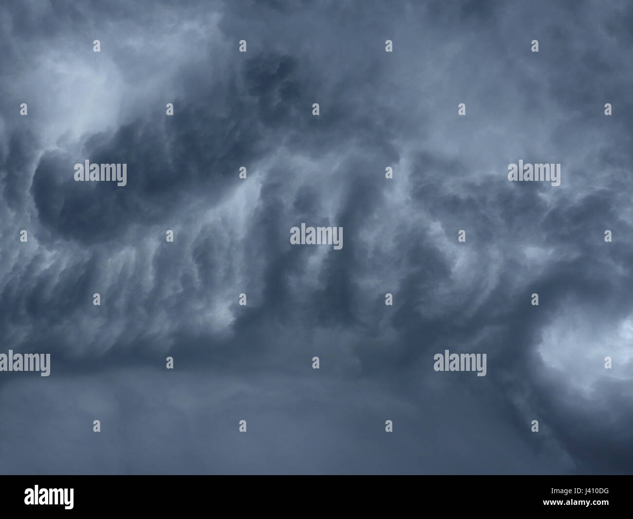 Dangerous clouds hi-res stock photography and images - Alamy