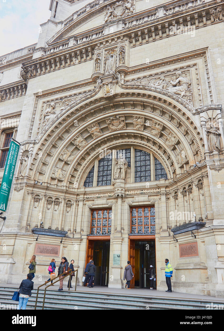 Victoria and Albert Museum (opened 1857) Cromwell Road, London, England ...