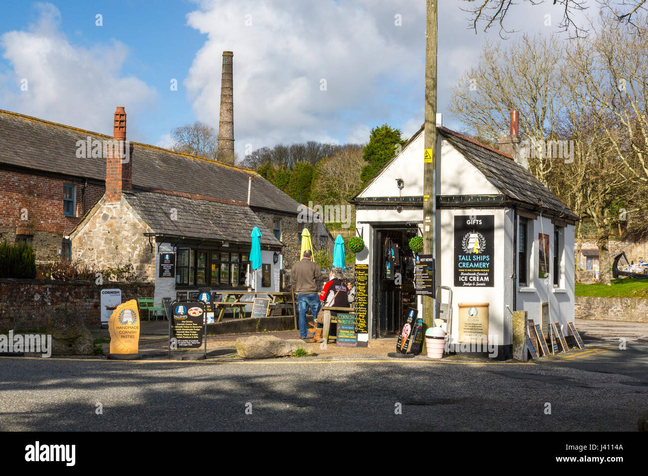 Weighbridge hi-res stock photography and images - Alamy