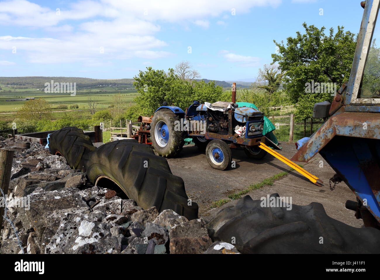 Broken tractor hi-res stock photography and images - Alamy