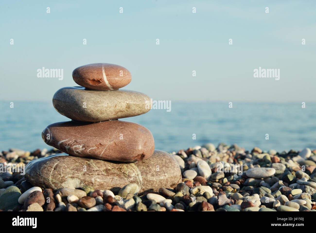 Round smooth stones hi-res stock photography and images - Alamy