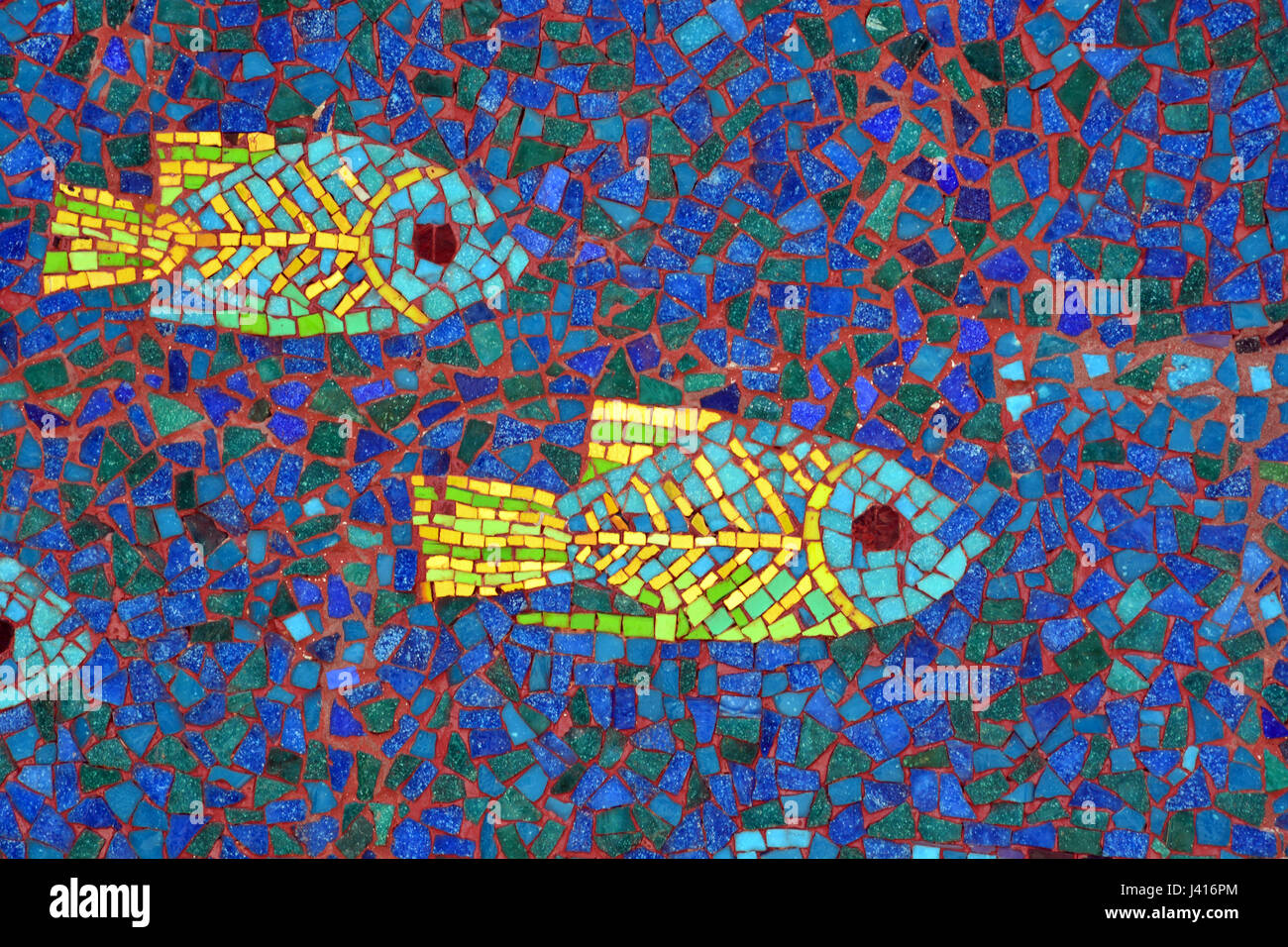 Ceramic mosaic fish hi-res stock photography and images - Alamy