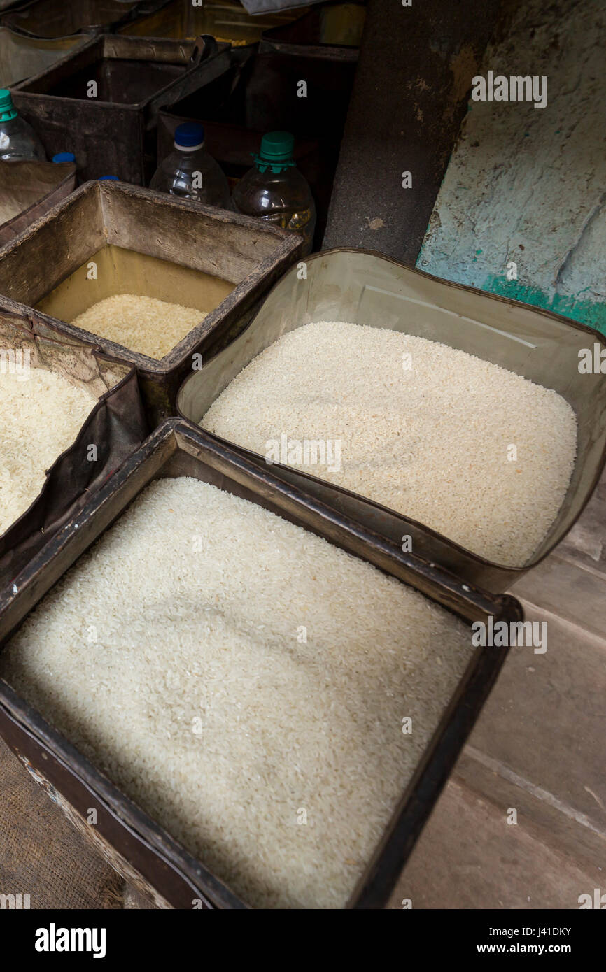 Basmati rice india shop hi-res stock photography and images - Alamy