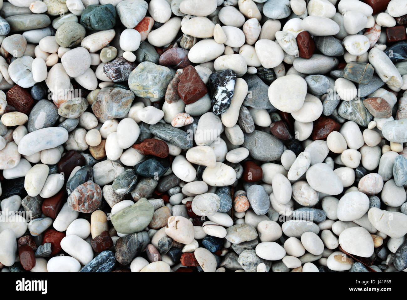 Wet sea stones hi-res stock photography and images - Alamy