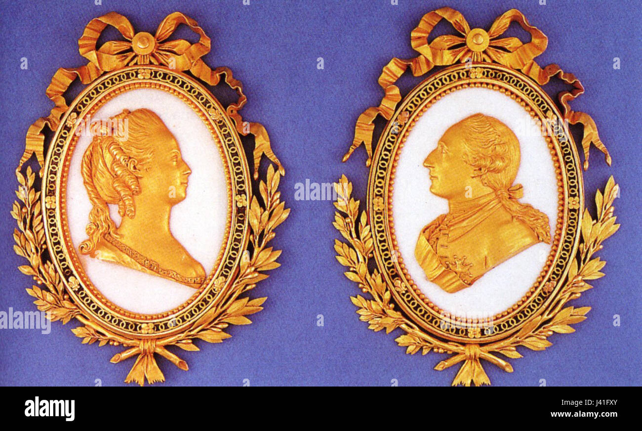 King louis xvi and queen marie antoinette hi-res stock photography and ...