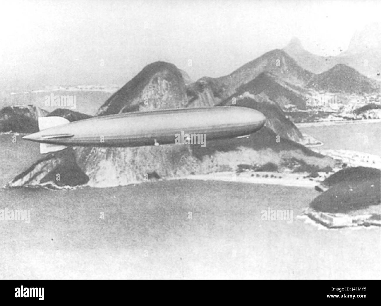 LZ 127 Graf Zeppelin over Rio Stock Photo - Alamy