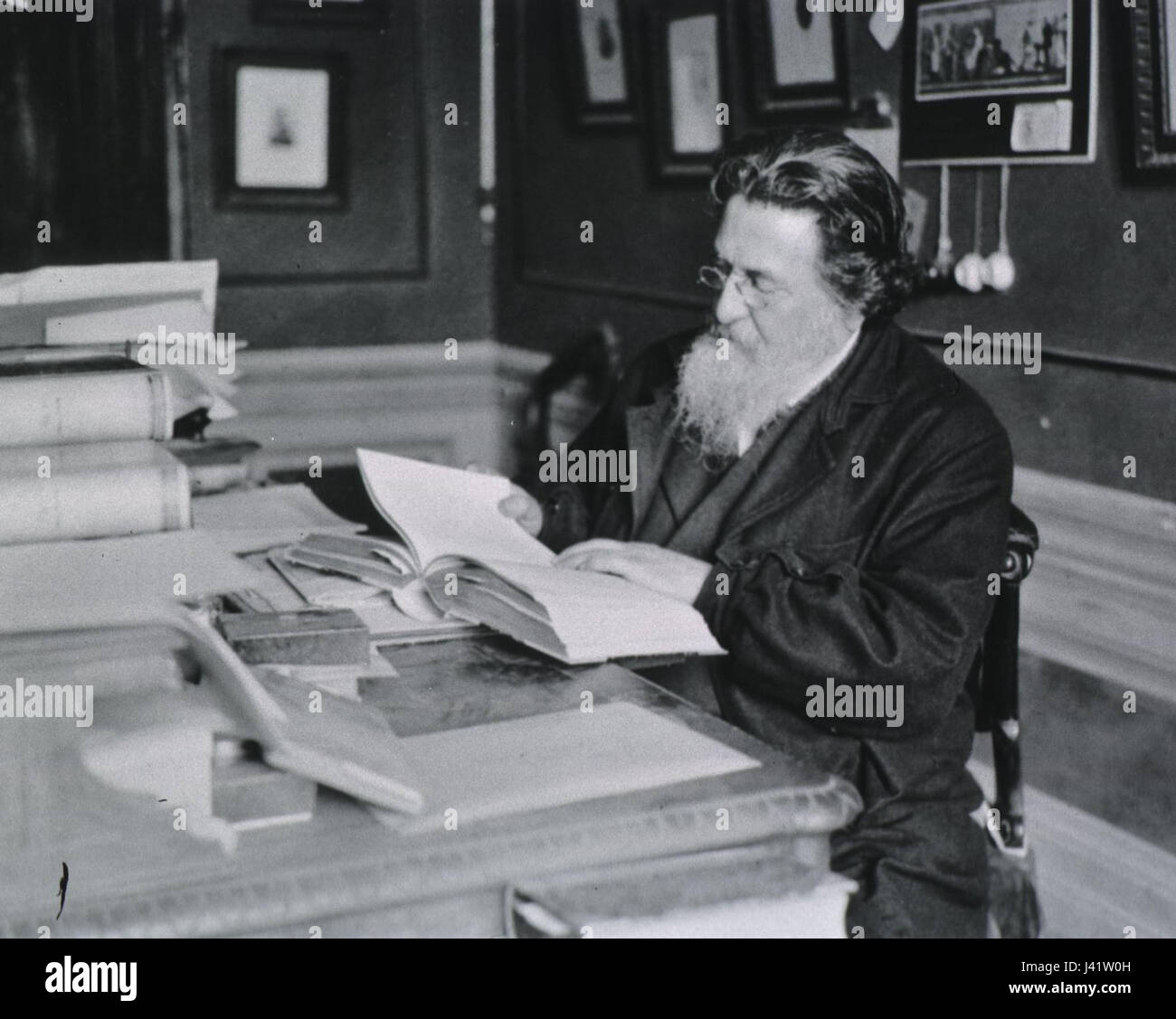 Luigi luciani hi-res stock photography and images - Alamy