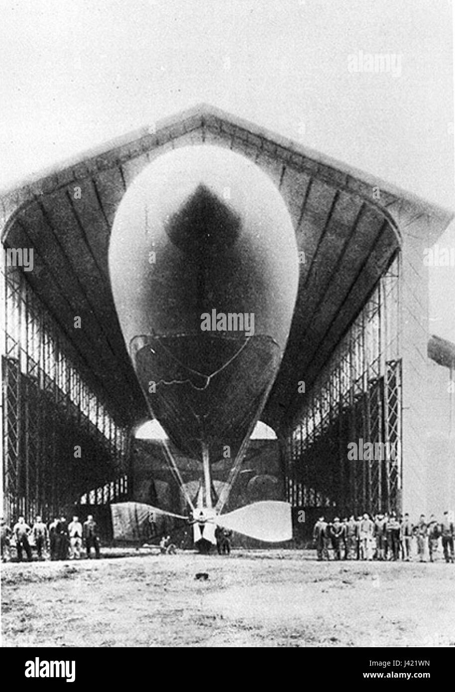 The LaFrance Airship was an early 20th-century airship designed for ...