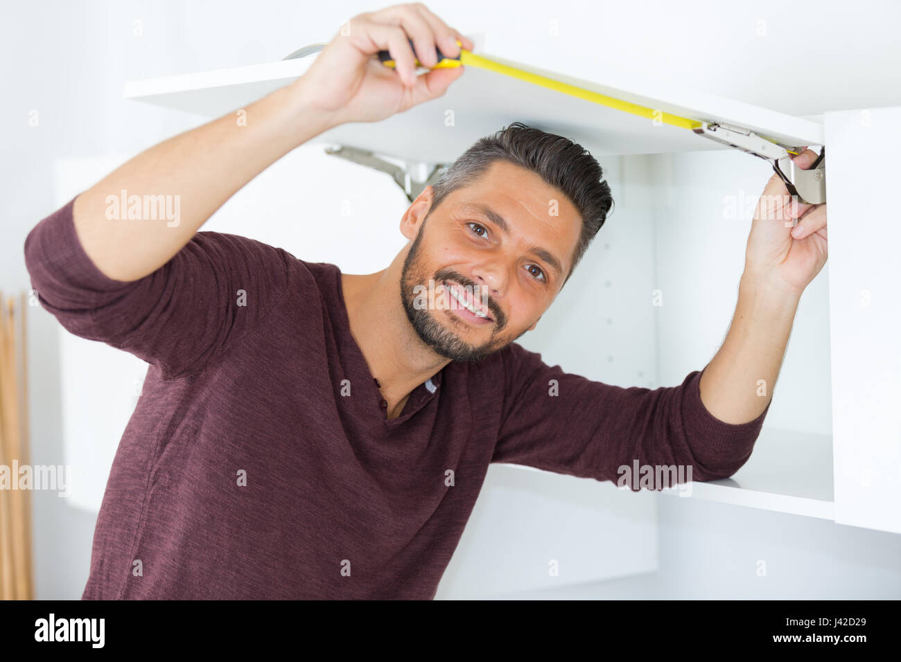 New building door measuring hi-res stock photography and images - Alamy