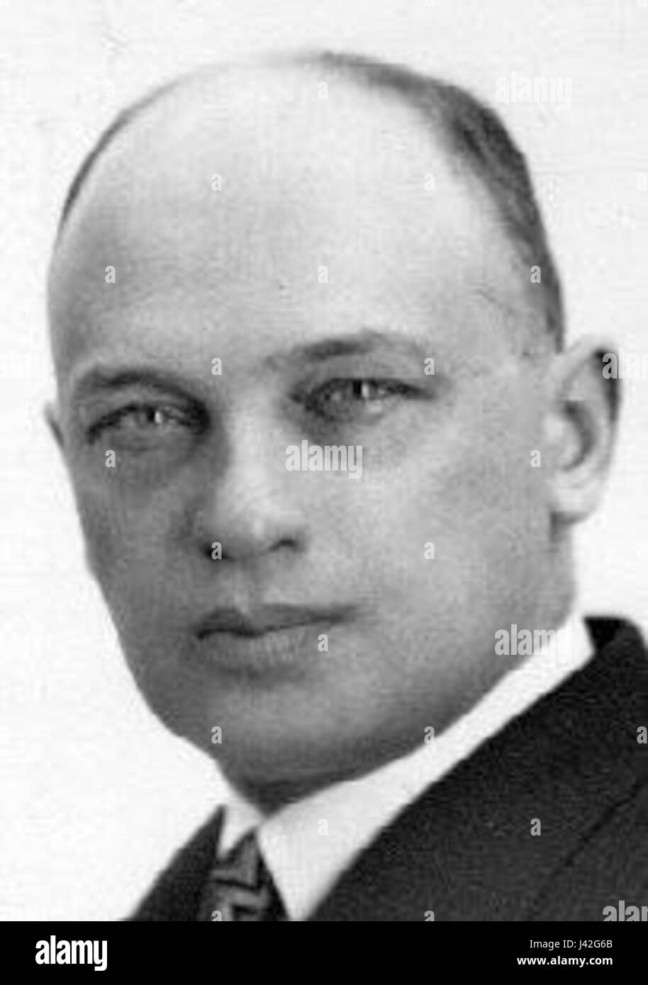 Ksawery Tartakower was a renowned figure in the field of chess, known ...