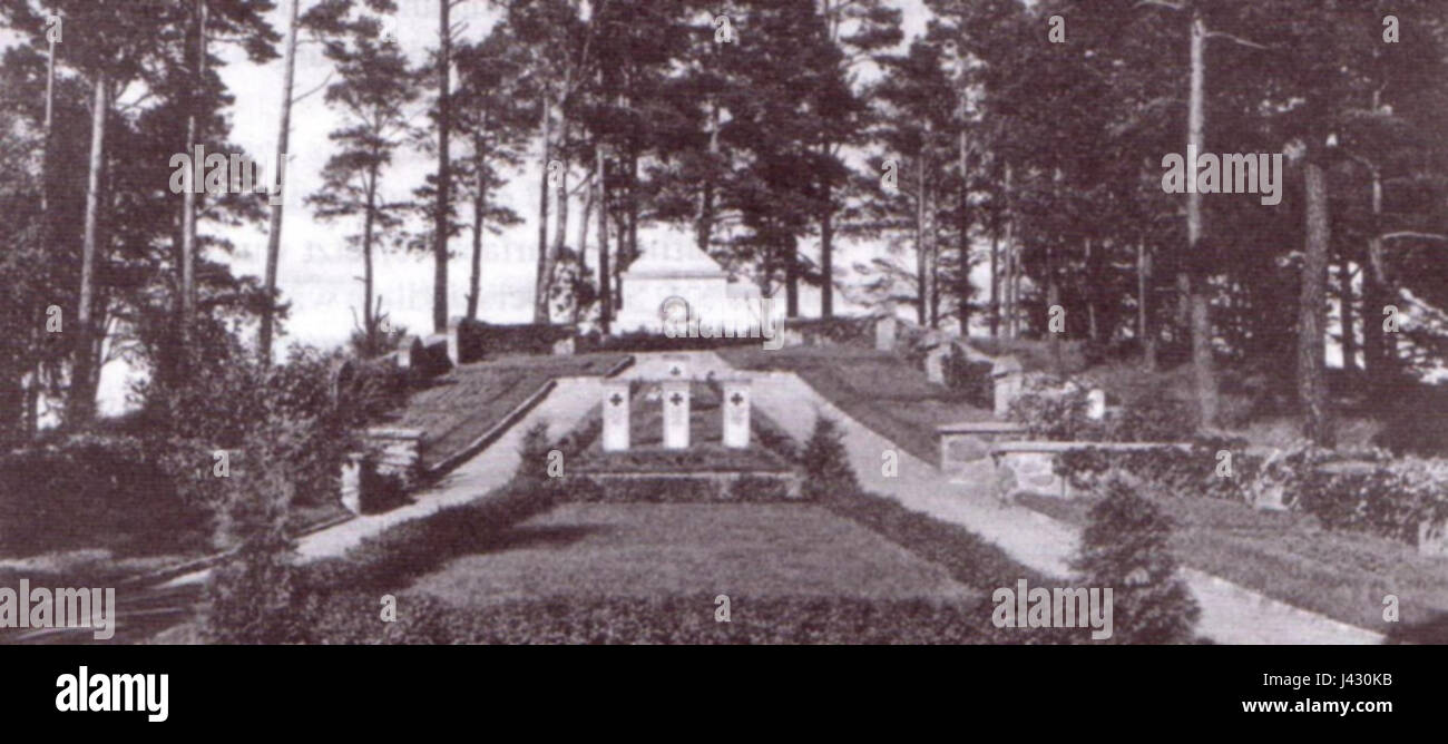 Kreisehrendenkmal Thalussen (Lyck Stock Photo - Alamy