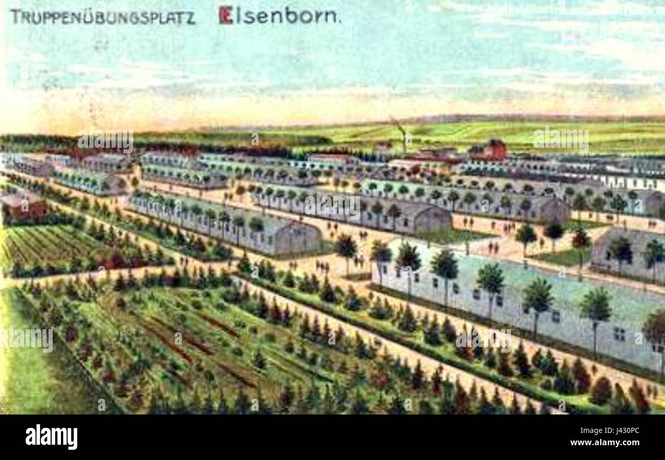 Wartime military exercises hi-res stock photography and images - Alamy