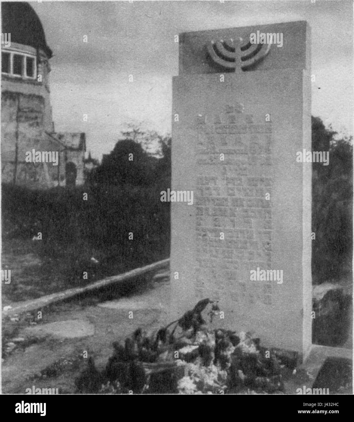Jewish cemeteries Black and White Stock Photos & Images - Alamy
