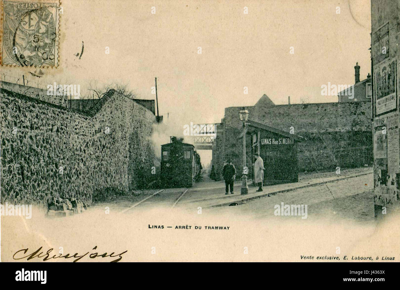 The image depicts the 'Arret du Tramway' in Linas, France, which refers ...