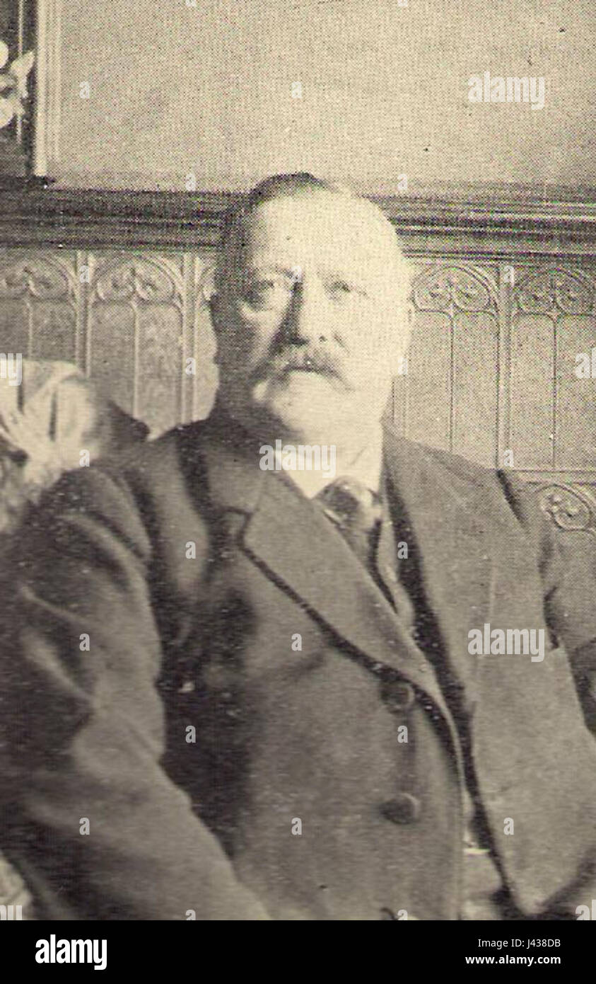 Loiseau hi-res stock photography and images - Alamy