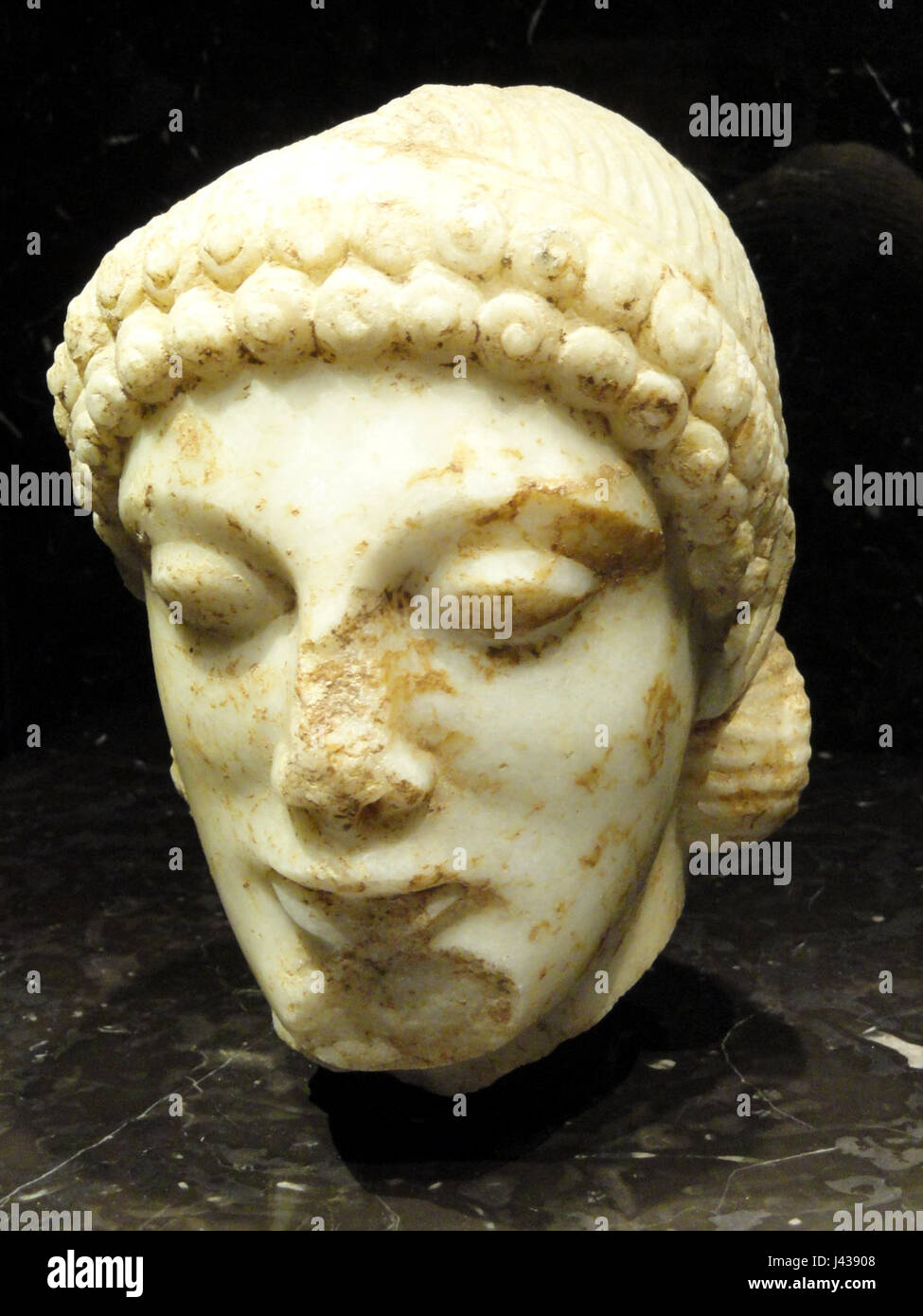 Youth statue hi-res stock photography and images - Alamy