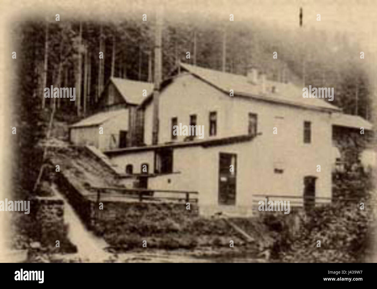 Kraftwerk um 1900 refers to a power plant or facility from the year ...