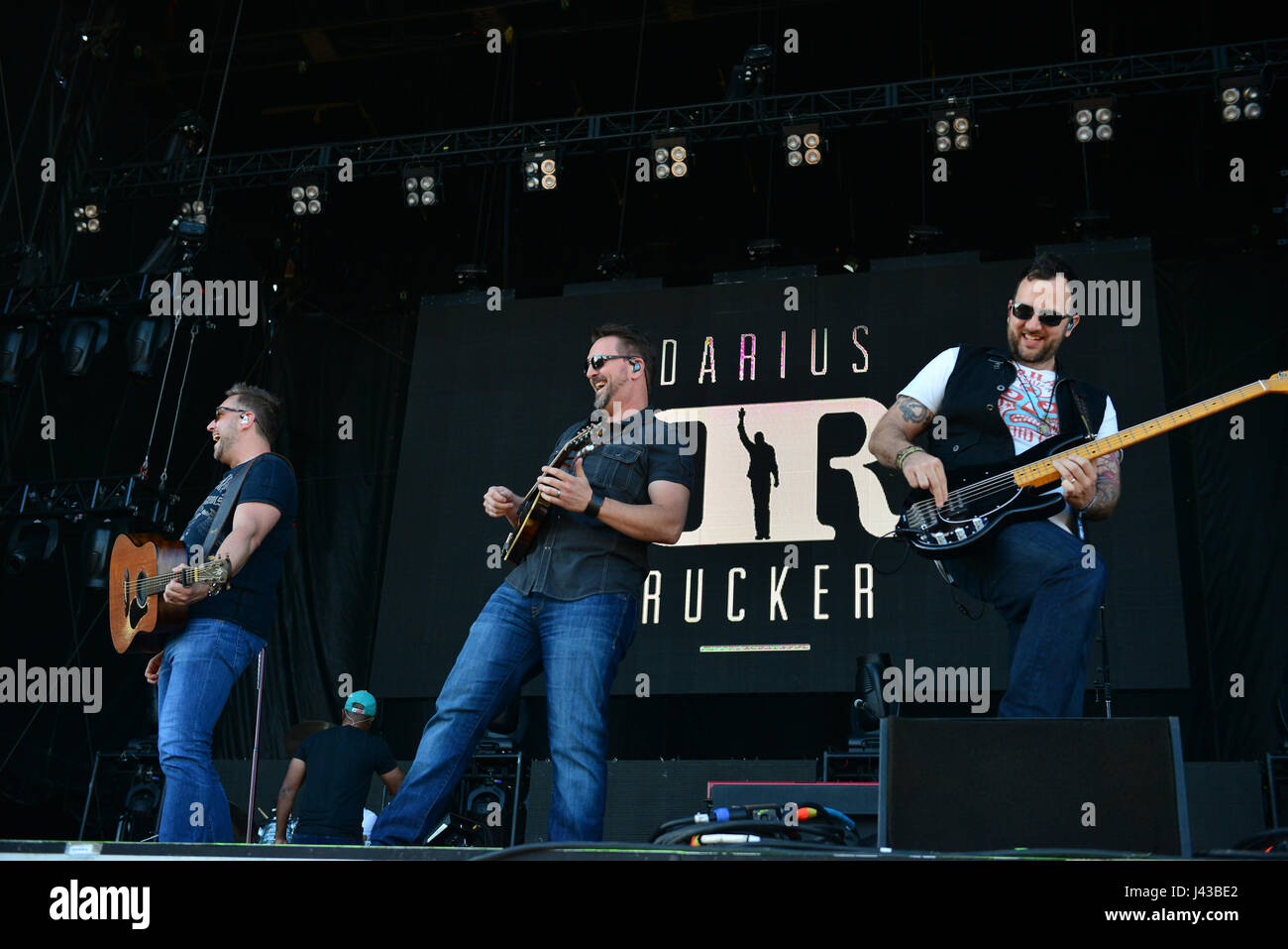 Darius Rucker performs during the Rock the Ocean's Tortuga Music ...