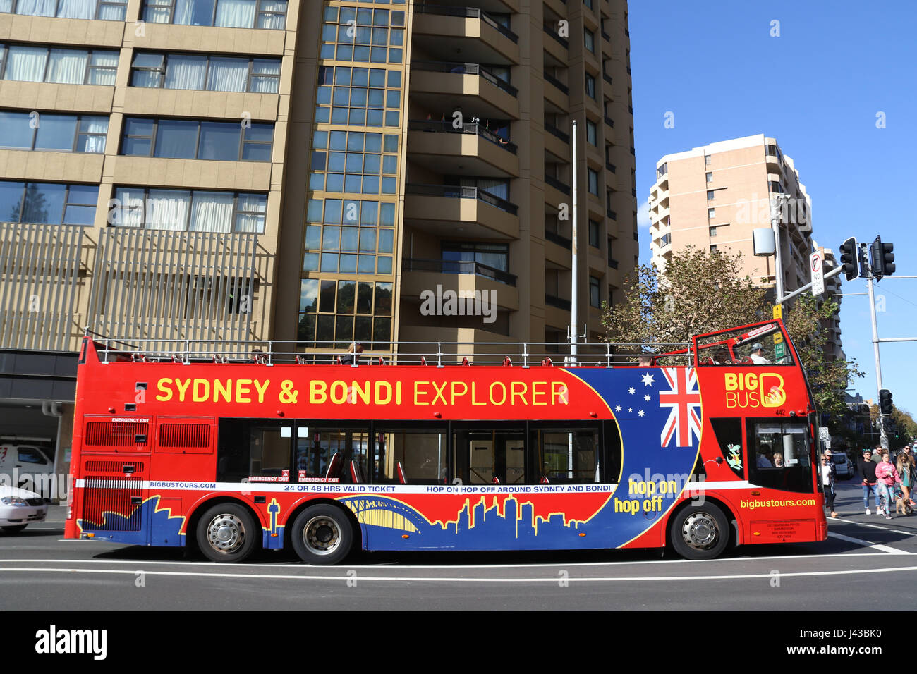 Sydney explorer bus hi-res stock photography and images - Alamy
