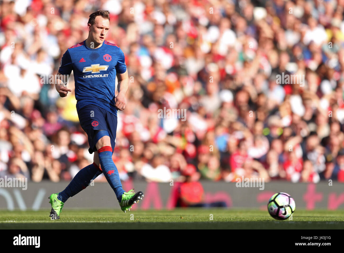 Manchester United's Phil Jones Stock Photo - Alamy